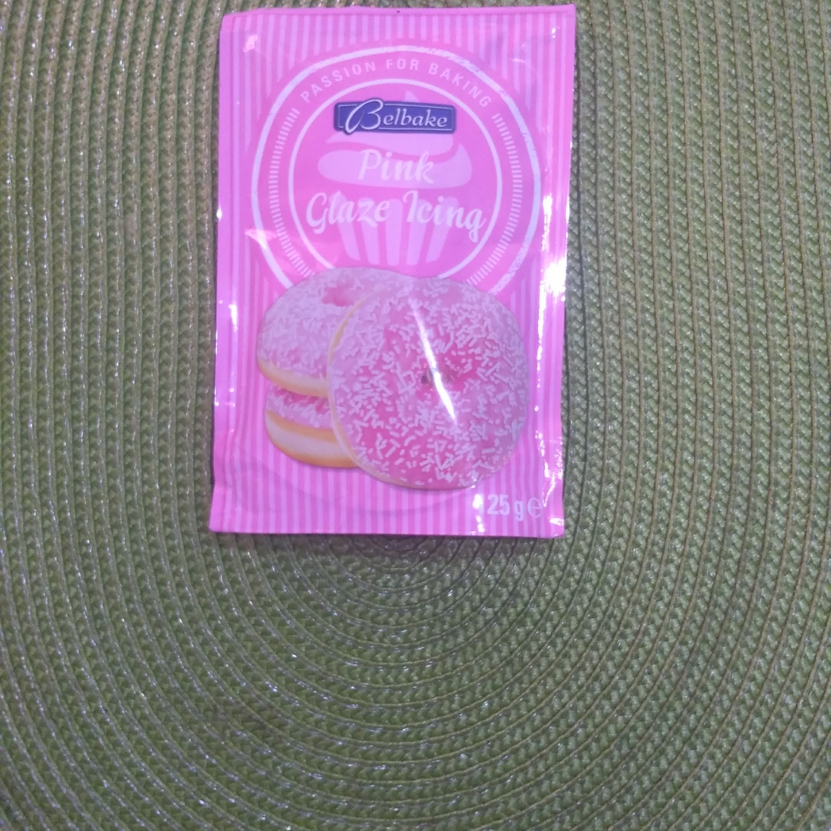 Pink glaze icing from Belbake - Vegan Product Reviews & Ratings | abillion