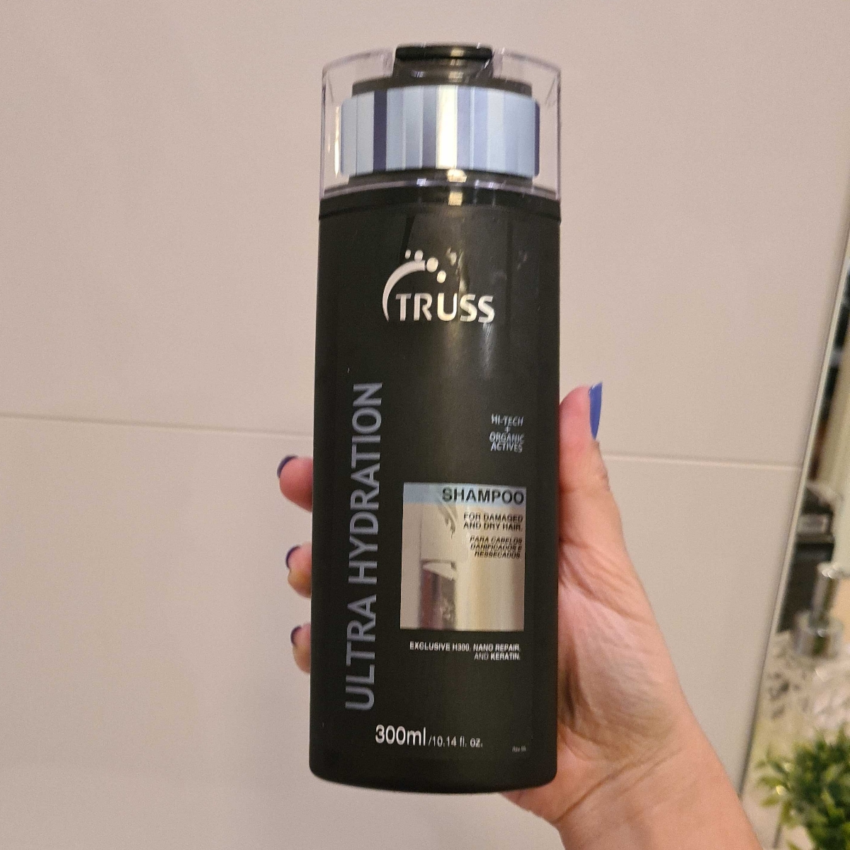 Shampoo ultra hydration from Truss - Vegan Product Reviews & Ratings ...
