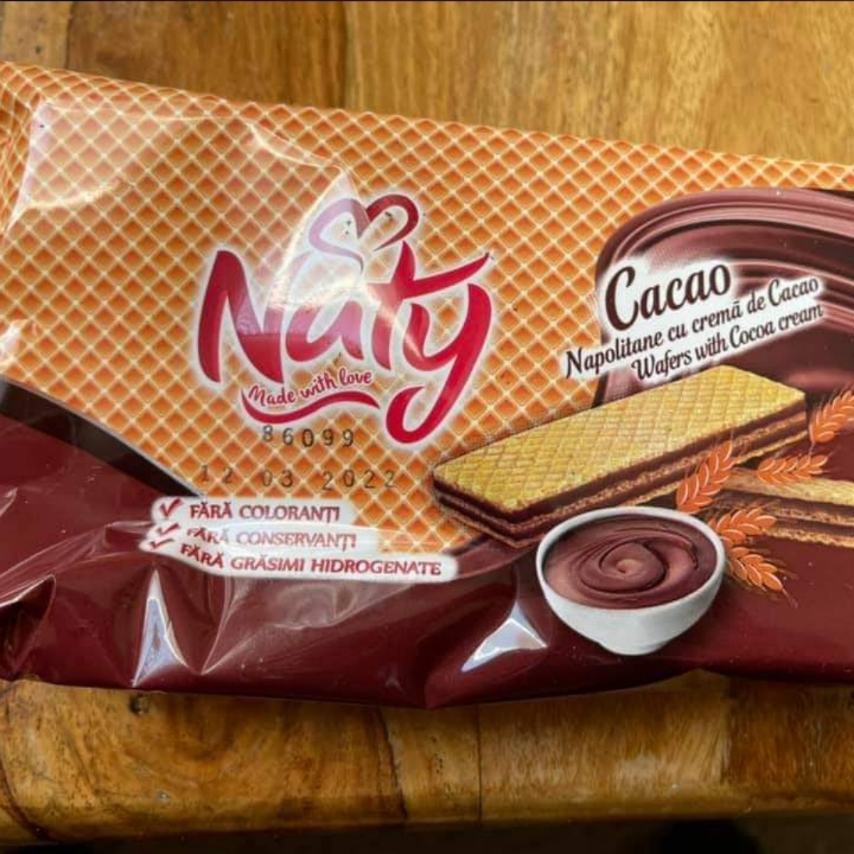 Wafers with cacao cream from Naty - Vegan Product Reviews & Ratings ...