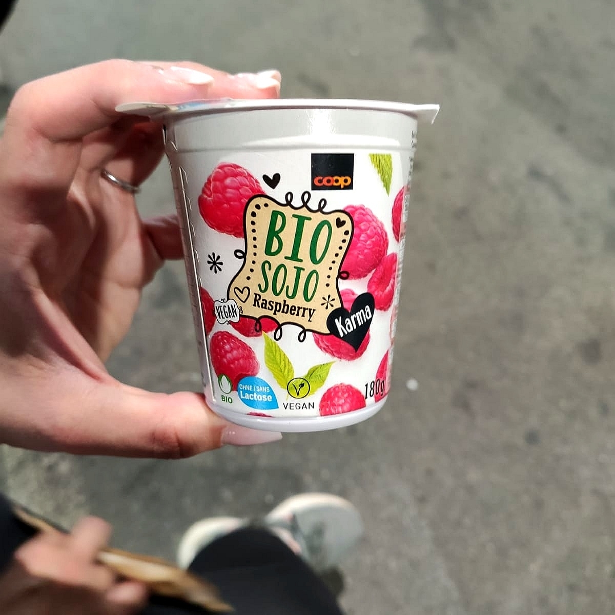 Coop Karma Bio Sojo Raspberry Review | abillion