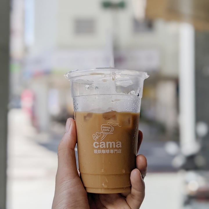 cama café 高雄鹽埕店 Taiwan 燕麥拿鐵 Oat Milk Coffee Latte Review | abillion