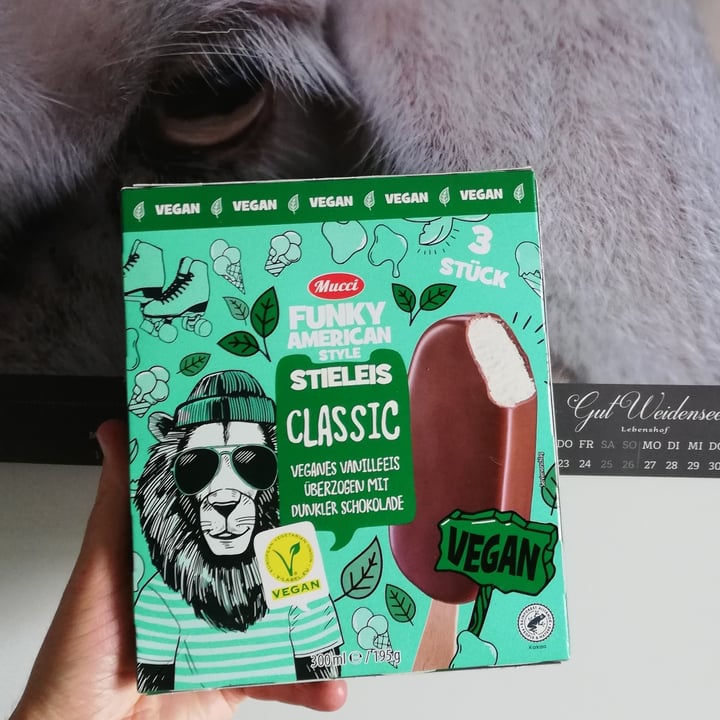 Mucci Funky American style stieleis Classic Review | abillion