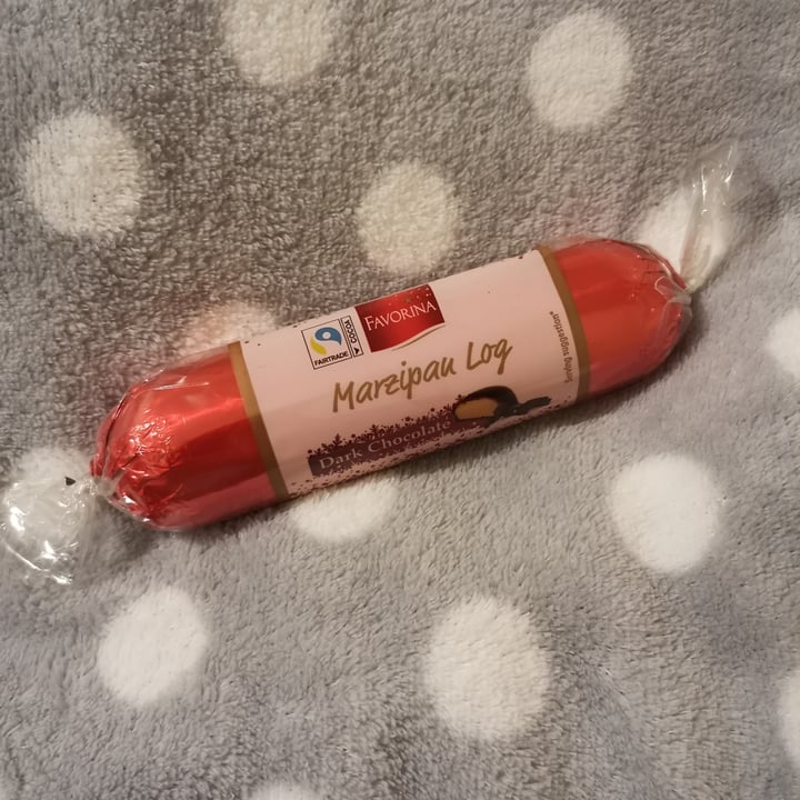 Favorina Marzipan Log Dark Chocolate Review | abillion