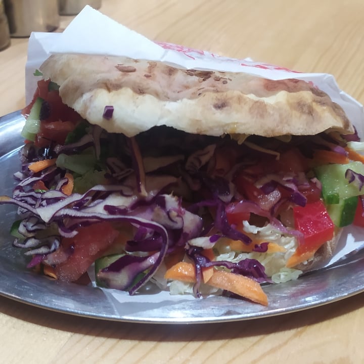 Kebab Corner Trudering-Riem, München, Germany Falafel Sandwich Review ...