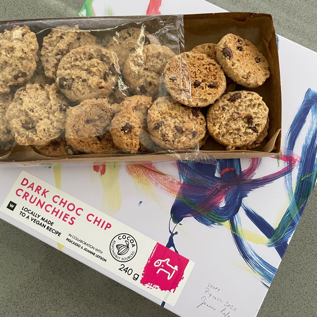 Dark choc chip crunchies from Woolworths Food - Vegan Product Reviews ...