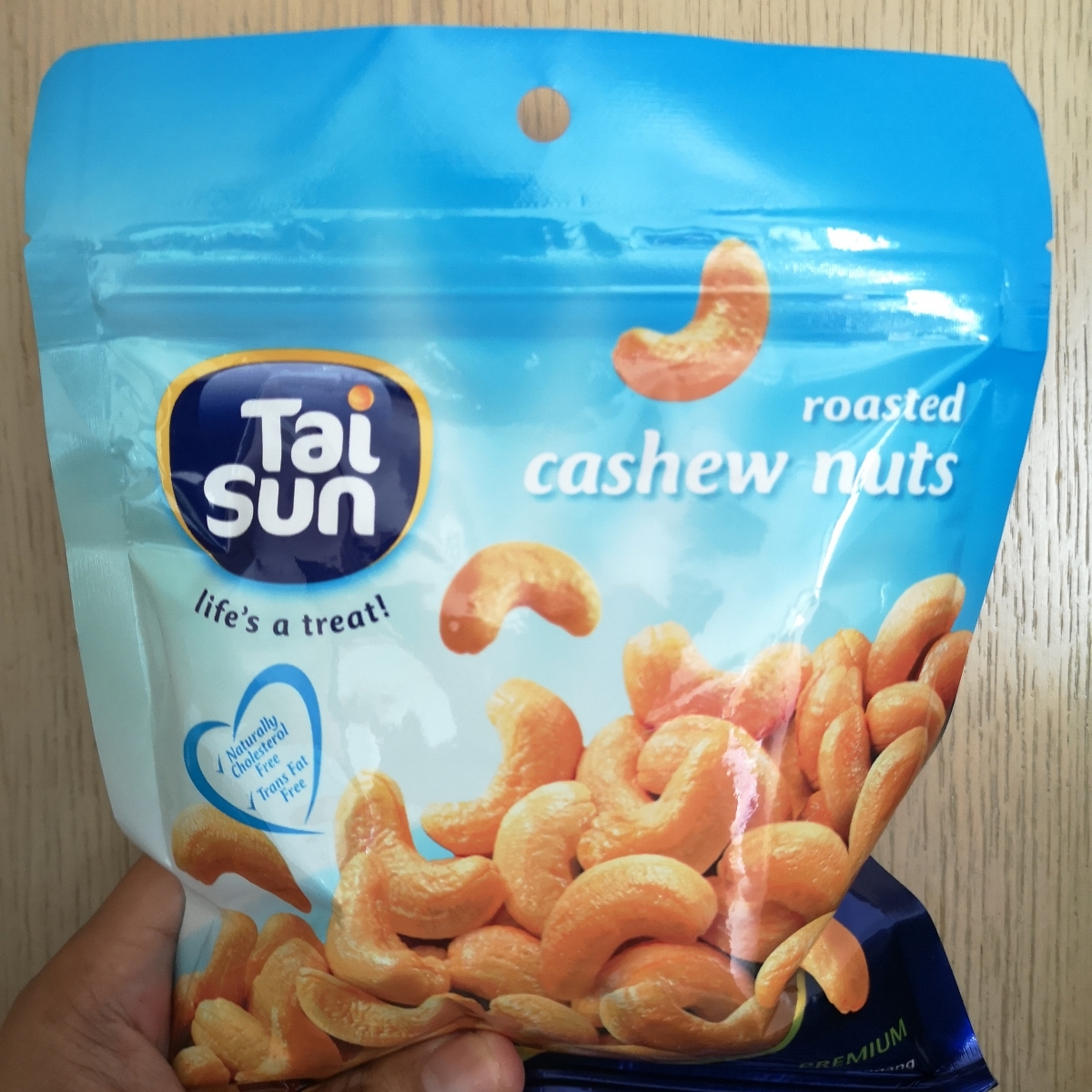 Roasted Cashew Nuts from Tai Sun - Vegan Product Reviews & Ratings ...