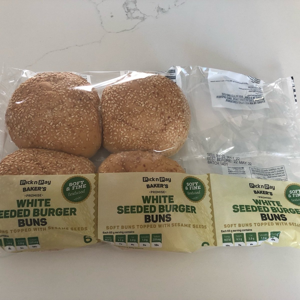 White Seeded Burger Buns from Pick n Pay - Vegan Product Reviews ...