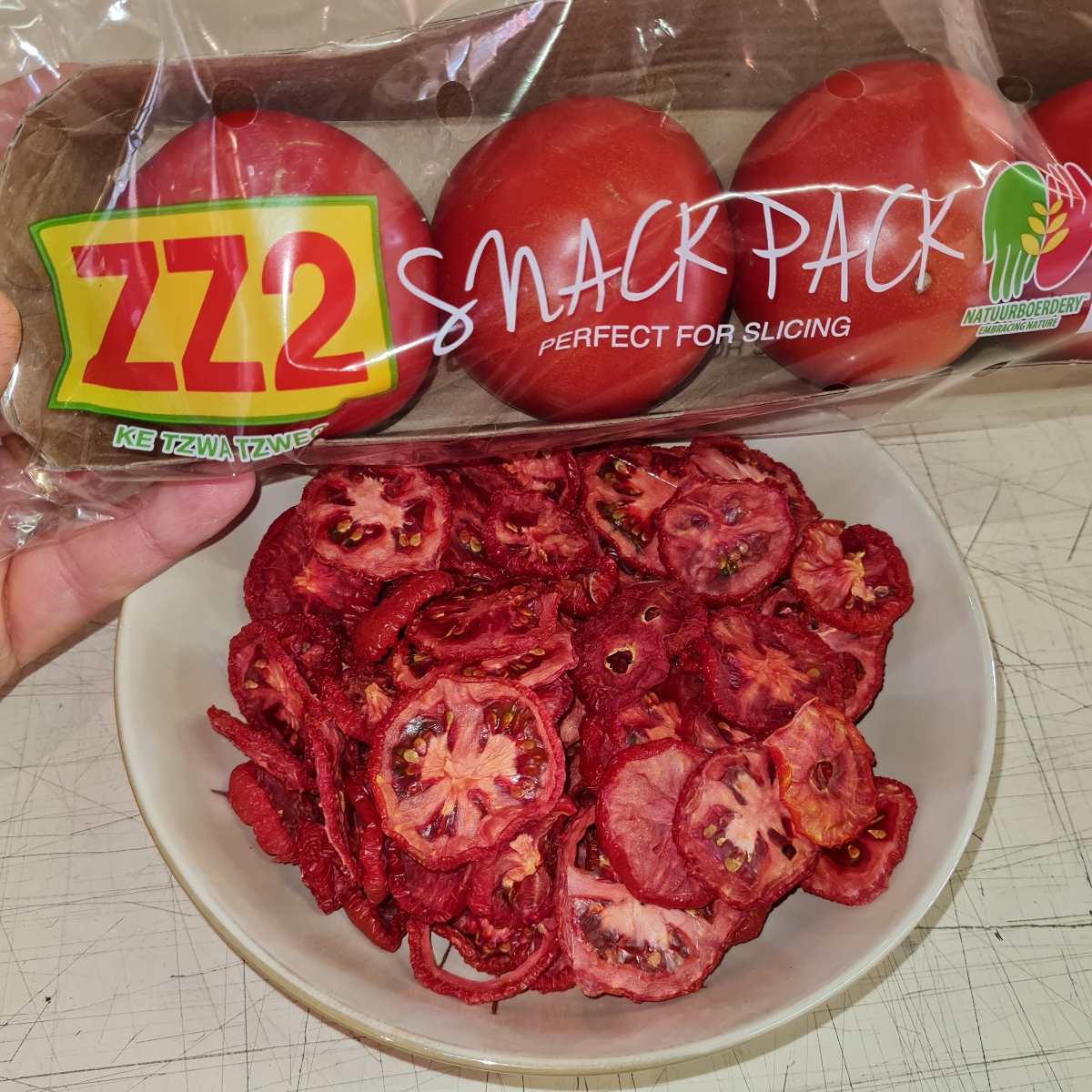 Slicing Tomatoes from Zz2 - Vegan Product Reviews & Ratings | abillion