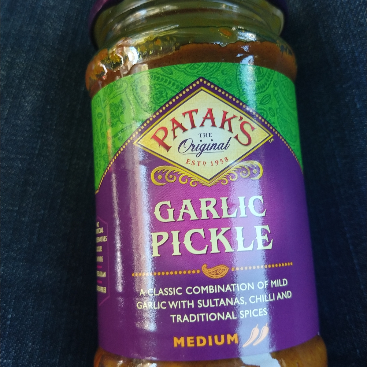 Pataks garlic pickle from Patak's - Vegan Product Reviews & Ratings ...