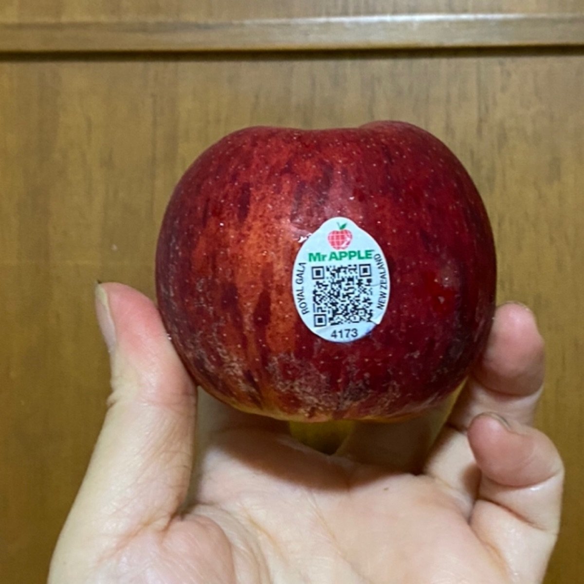 Royal Gala Red Apple from mr apple - Vegan Product Reviews & Ratings ...