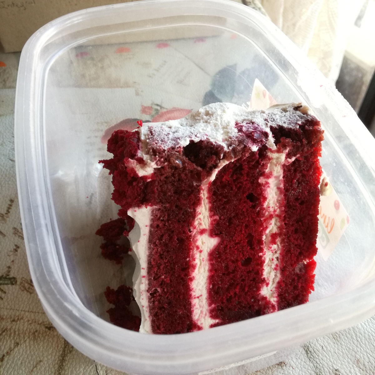 red velvet from Vardo - Vegan Product Reviews & Ratings | abillion