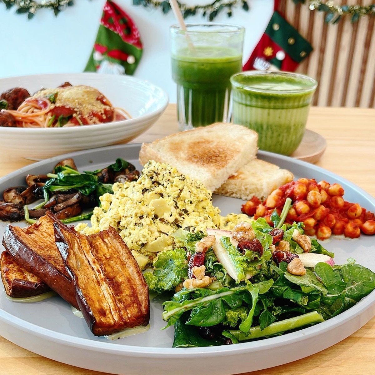 Hearty Breakfast Platter (xmas 21 Specials) at Lilac Oak - Review by ...