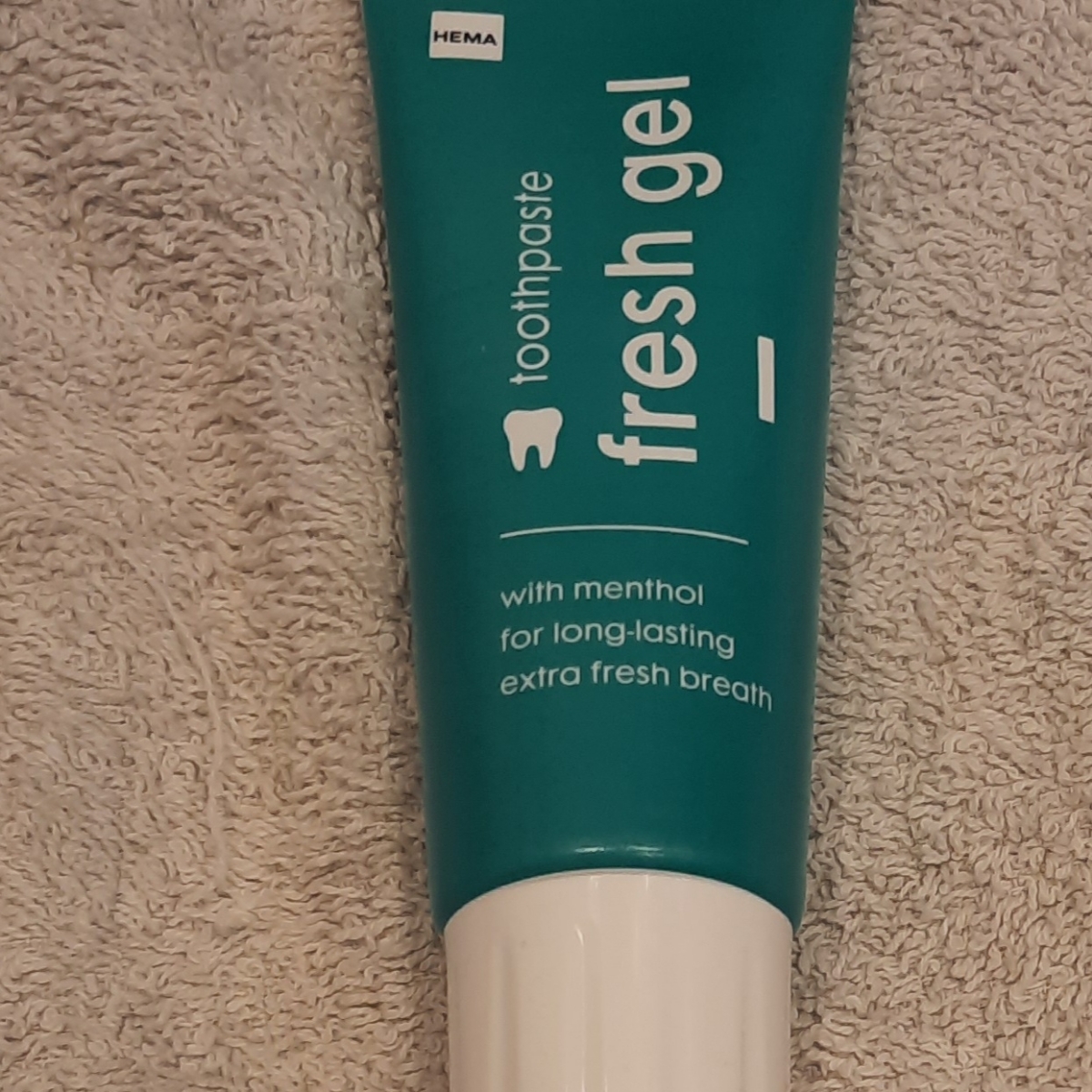 Toothpaste fresh gel from Hema - Vegan Product Reviews & Ratings | abillion