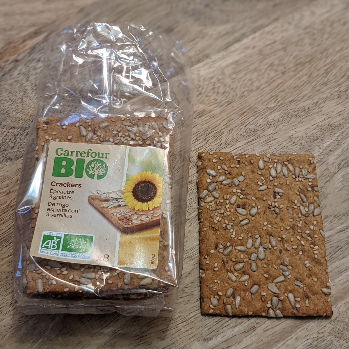 Crackers Épautre 3 graines from Carrefour Bio - Vegan Product Reviews ...