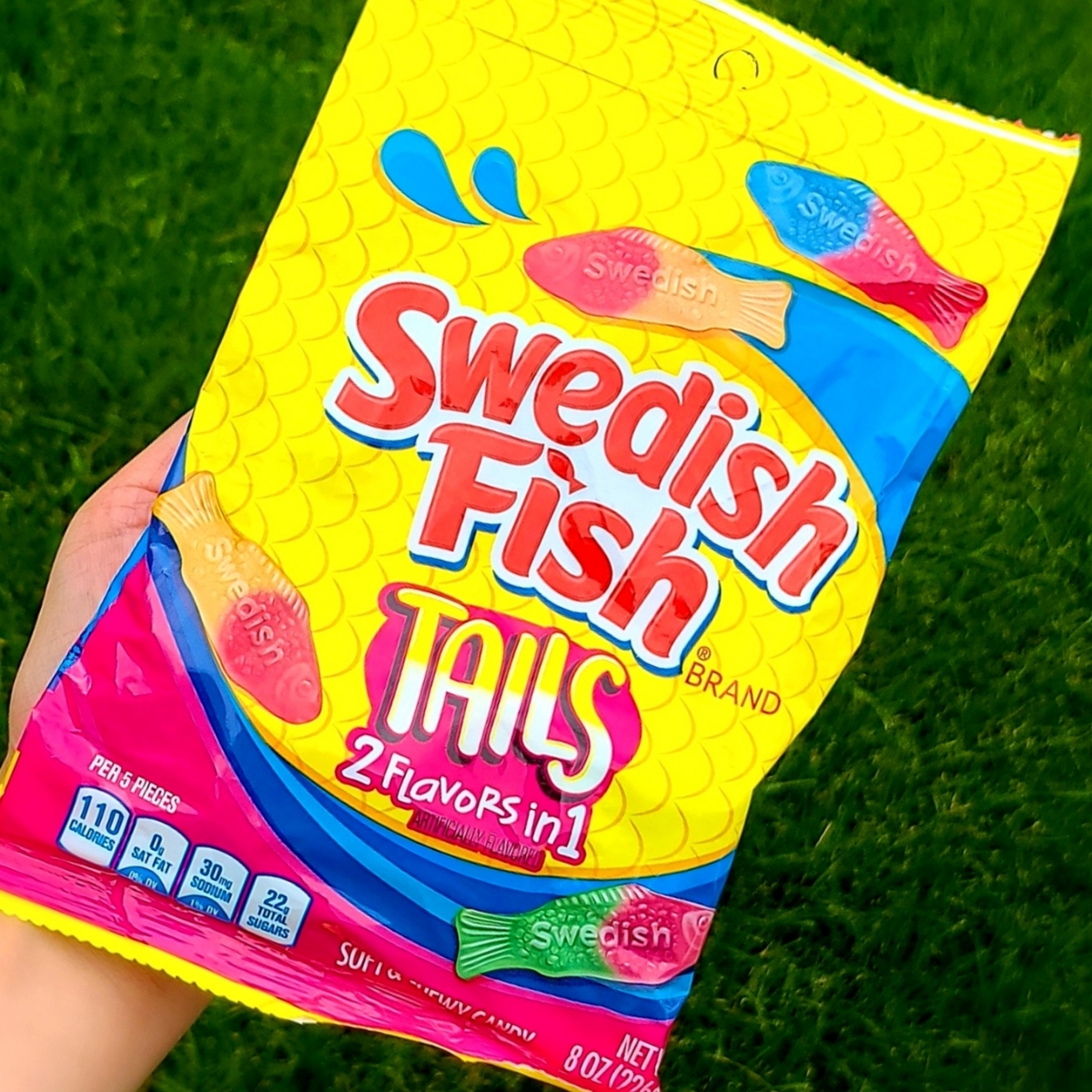 Swedish Fish TAILS 2 Flavors in 1 Reviews | abillion