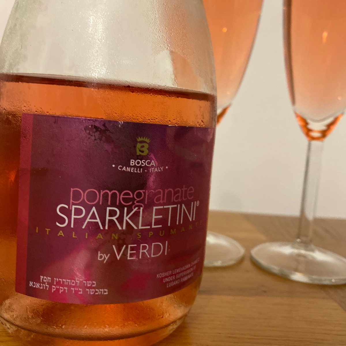 Bosca Pomegranate Sparkletini Reviews | abillion