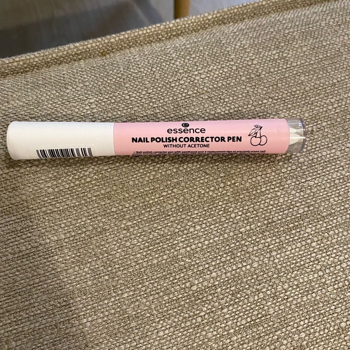 nail polish corrector pen from Essence - Vegan Product Reviews ...