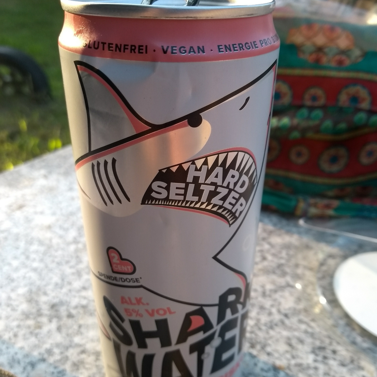 Hard seltzer Shark water Hibiskus rose 评价 | abillion