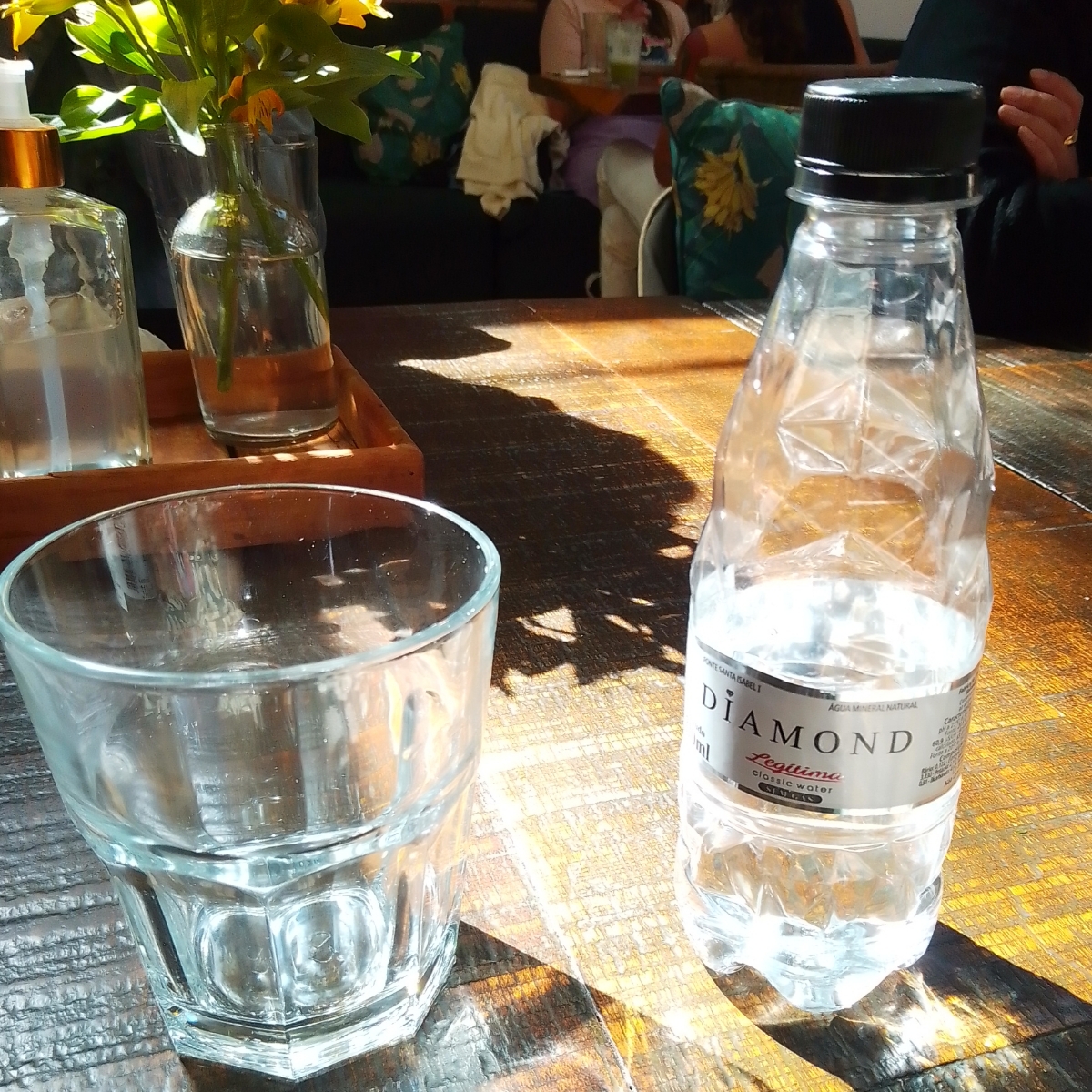 Água mineral sem gás from Água Diamond - Vegan Product Reviews ...