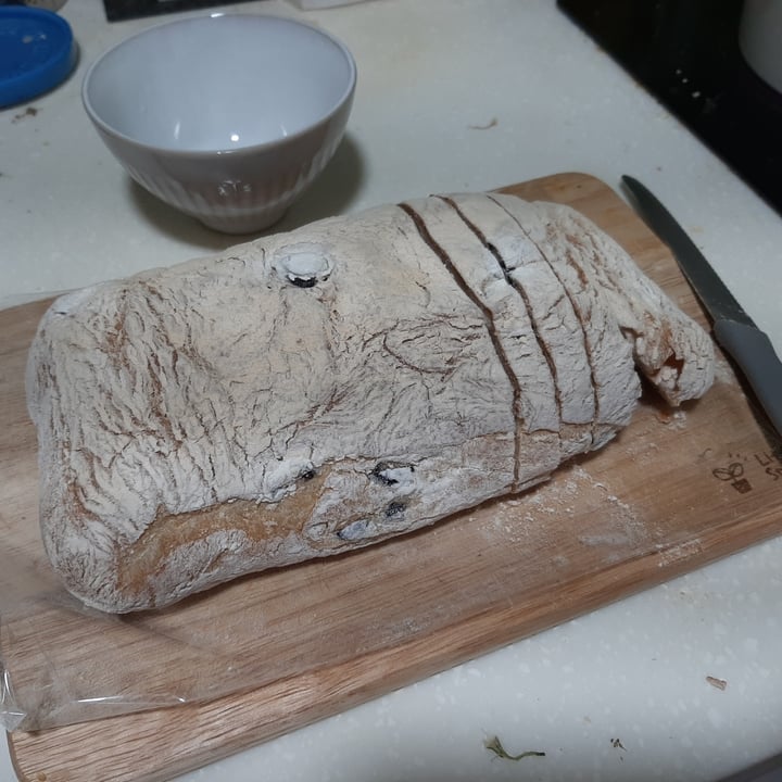 Haemil South Korea Olive Bread Review | abillion