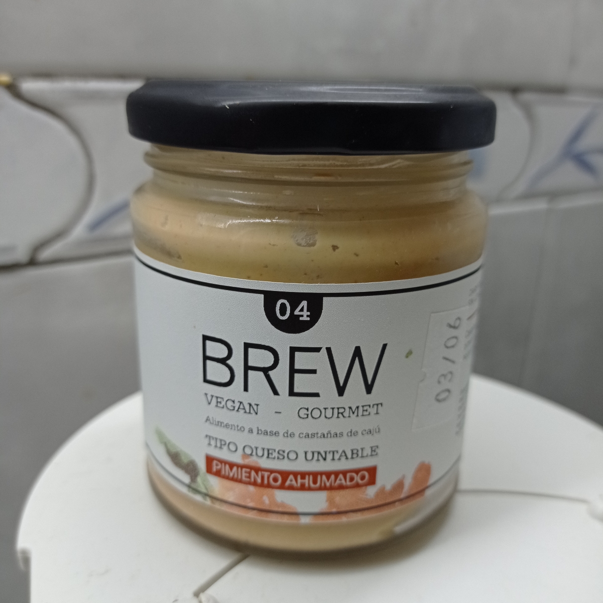 Queso Untable De Castañas Sabor Pimenton Ahumado from Brew - Vegan ...