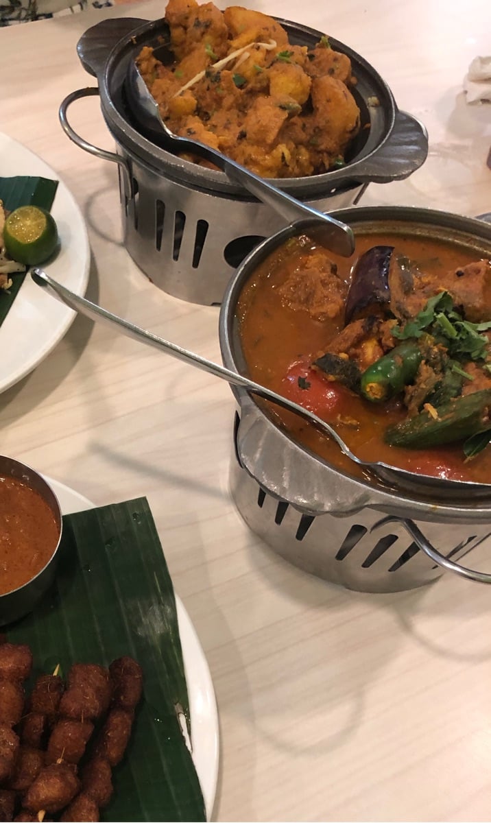 Gokul Vegetarian Restaurant Little India, Singapore Fish head Curry ...
