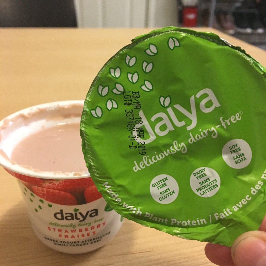 Strawberry Greek Yogurt from Daiya - Vegan Product Reviews & Ratings ...