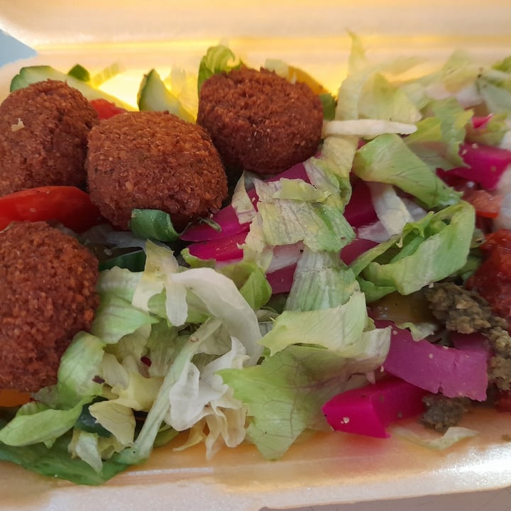 Falafel Corner United Kingdom Veggie Houmous Falafel Salad Box Review | abillion