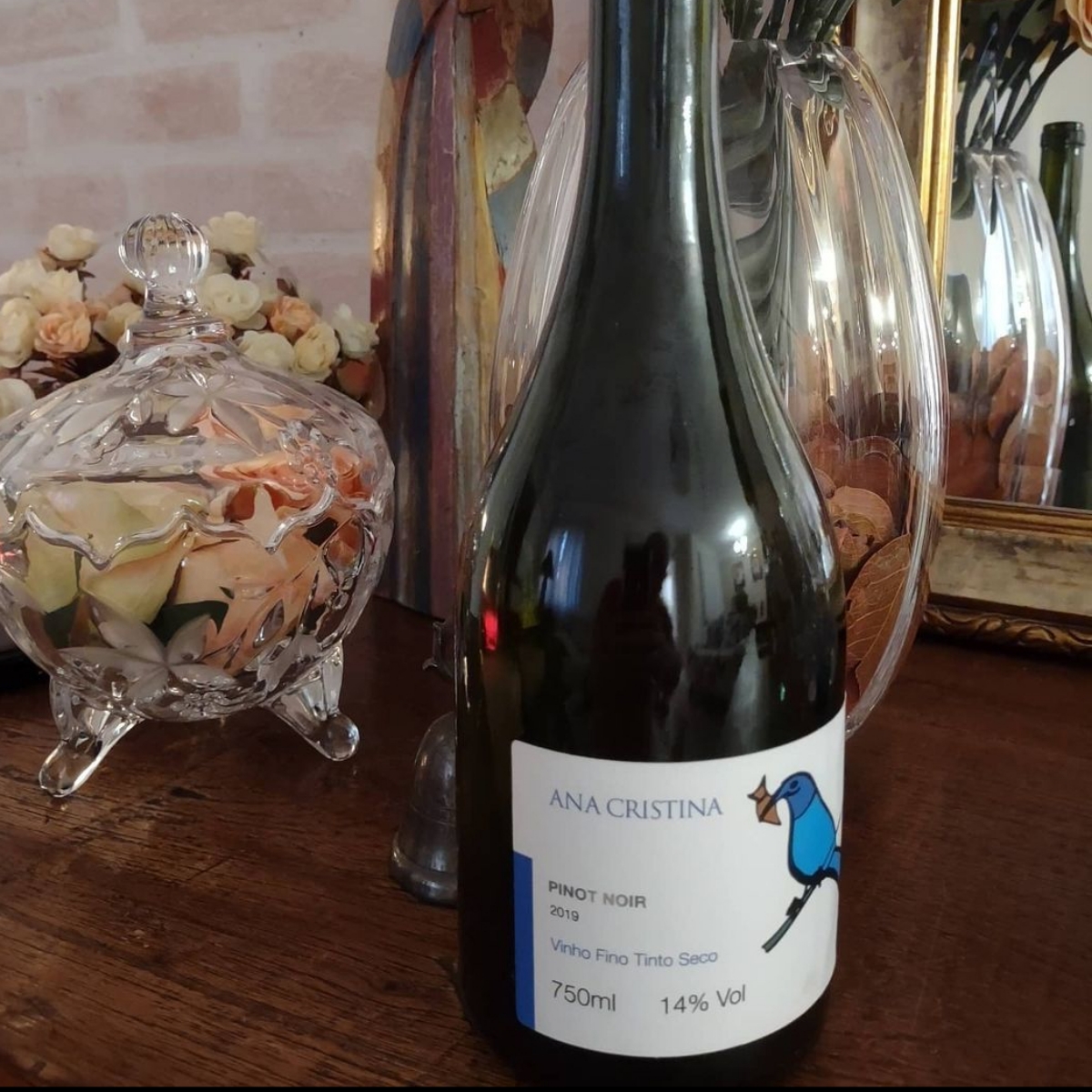 Ana Cristina Pinot Noir 2019 from Villaggio Bassetti - Vegan Product ...