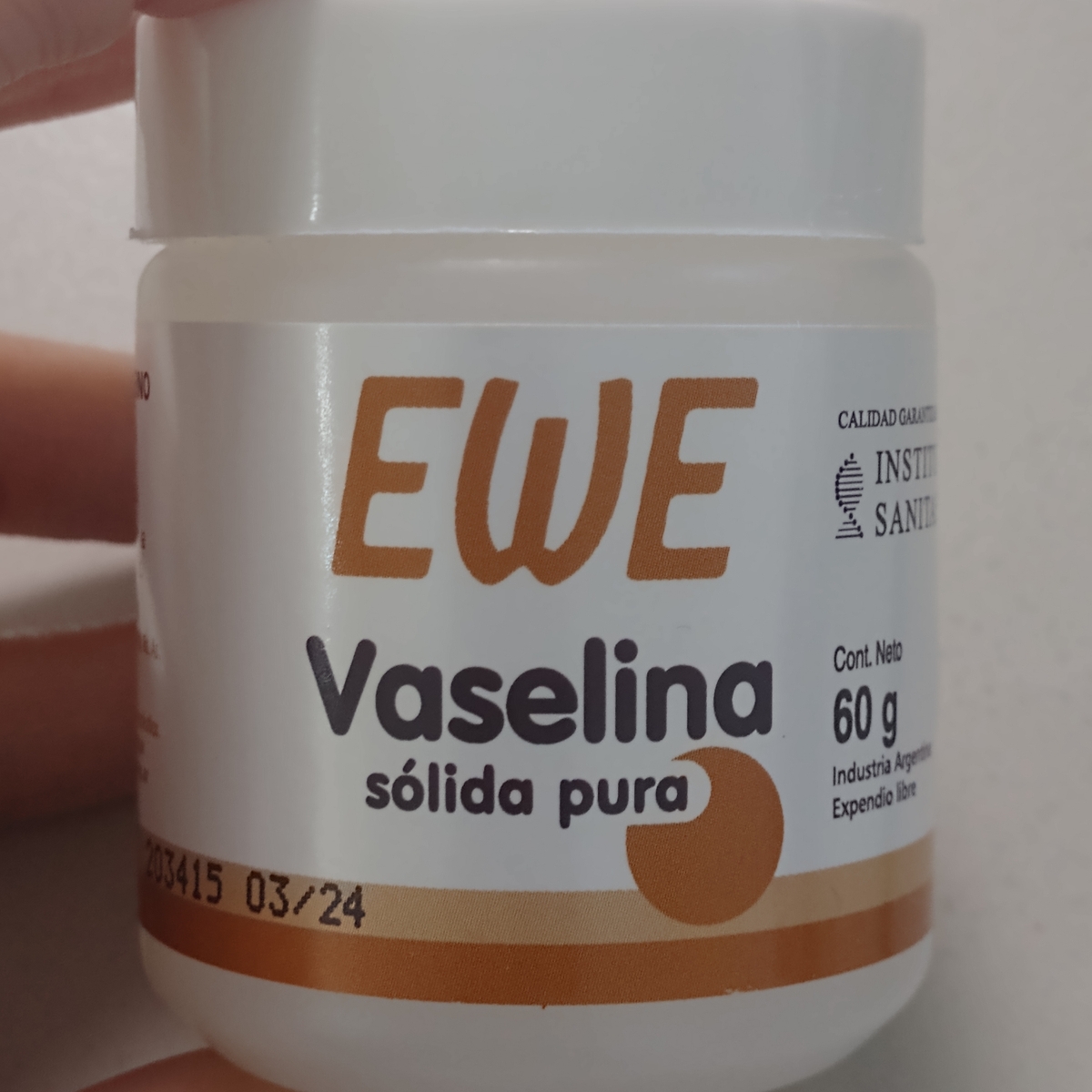 vaselina solida from EWE - Vegan Product Reviews & Ratings | abillion