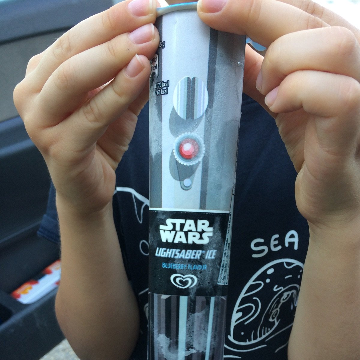 Calippo Star Wars blueberry flavor from Algida - Vegan Product Reviews ...