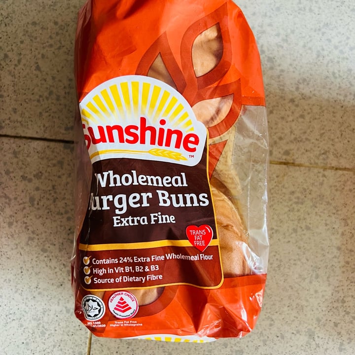 Sunshine Bakeries Extra Fine Wholemeal Burger Buns Review | abillion