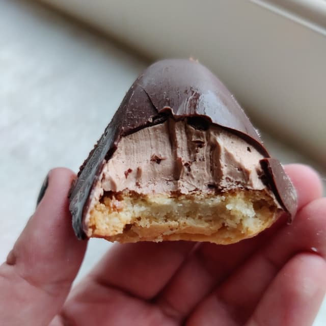 biskvi at The Chocolate Factory, Stockholm - Vegan Dish Reviews ...