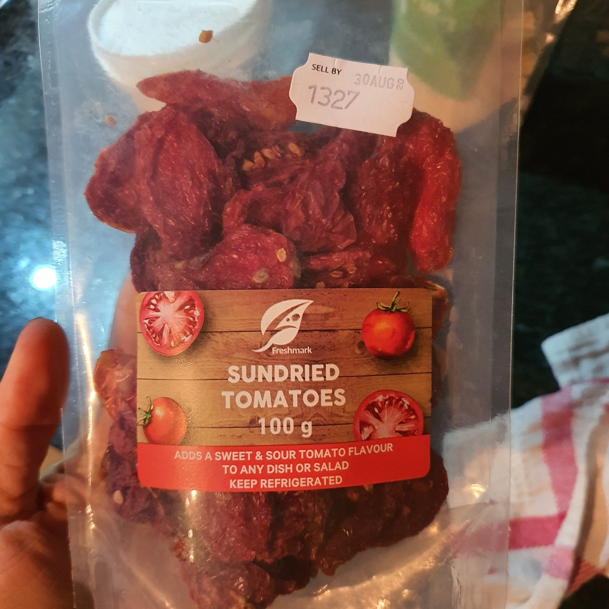Sliced sun dried tomatoes from Freshmark - Vegan Product Reviews ...