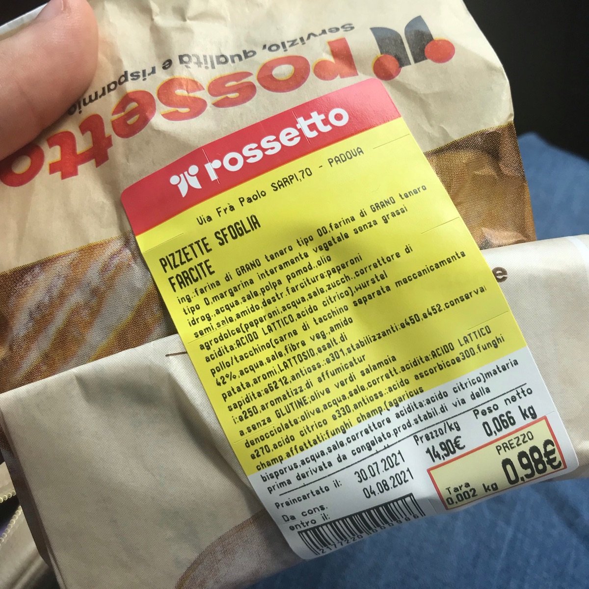 Pizzetta con funghi from Rossetto - Vegan Product Reviews & Ratings ...