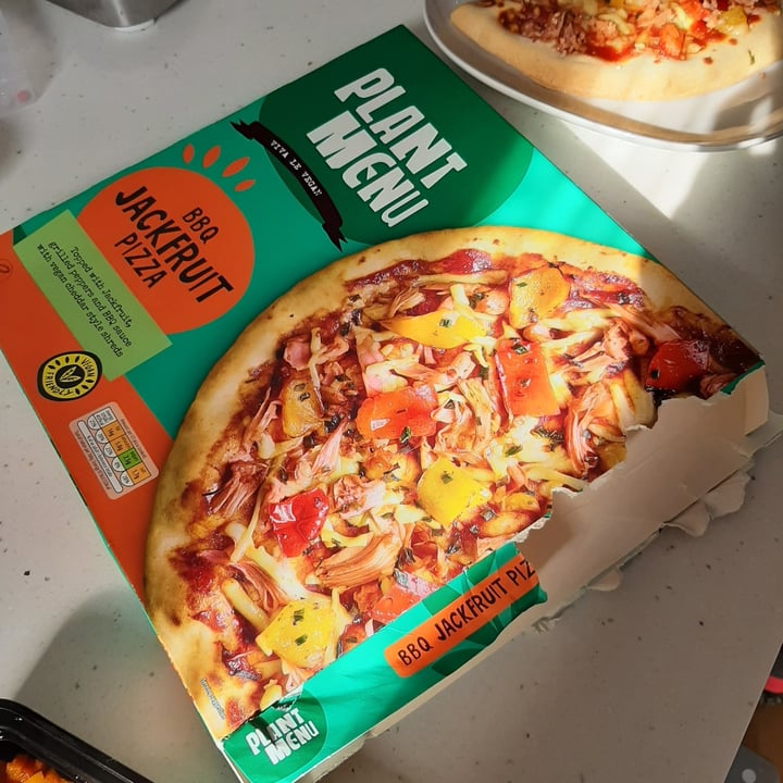 Plant Menu BBQ Jackfruit Pizza Review | abillion