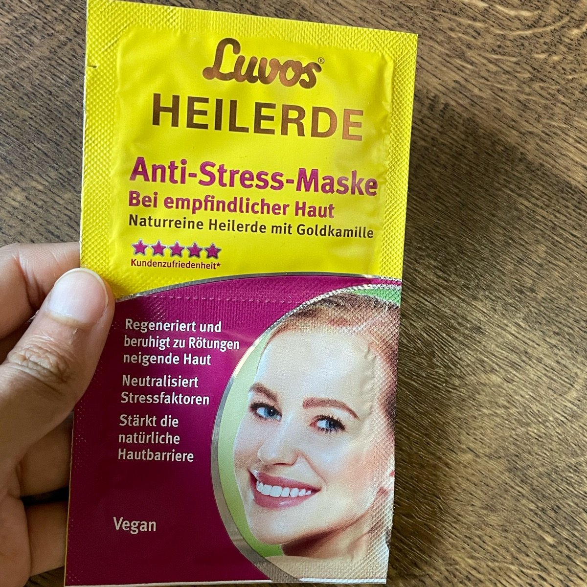 Anti stress maske from Luvos - Vegan Product Reviews & Ratings | abillion