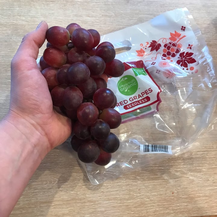 Simple Truth Red Grapes Seedless Review | abillion