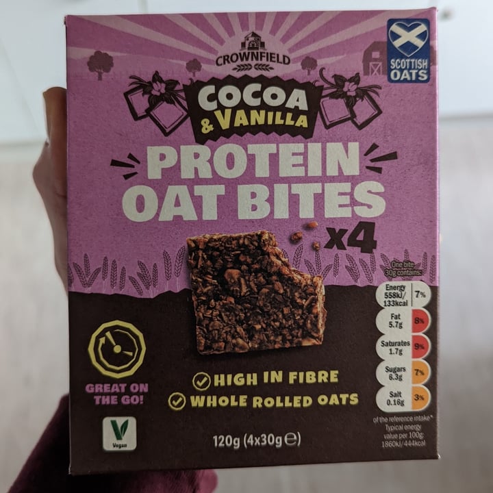 Crownfield Cocoa & Vanilla Protein Oat Bites Review | abillion