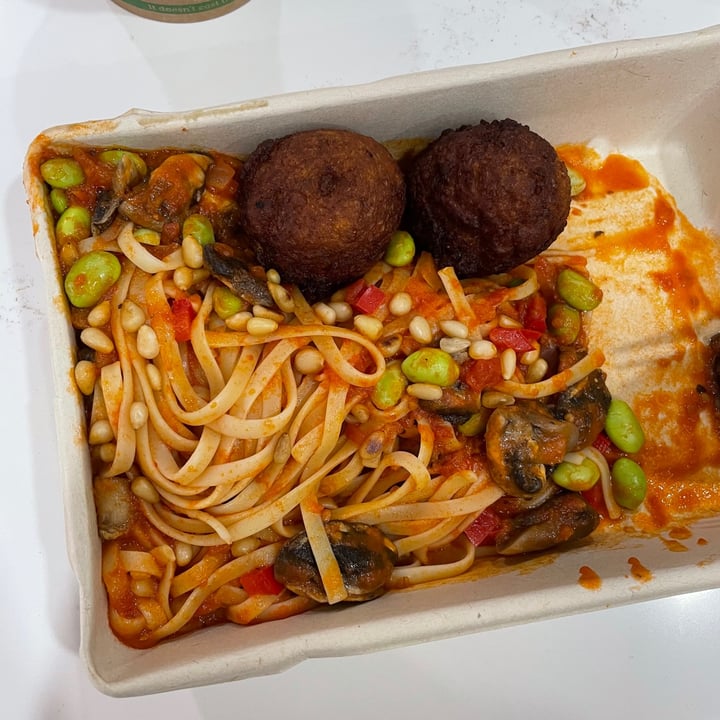 Cedele Bakery Kitchen - Raffles City Downtown Core, Singapore Falafel ...