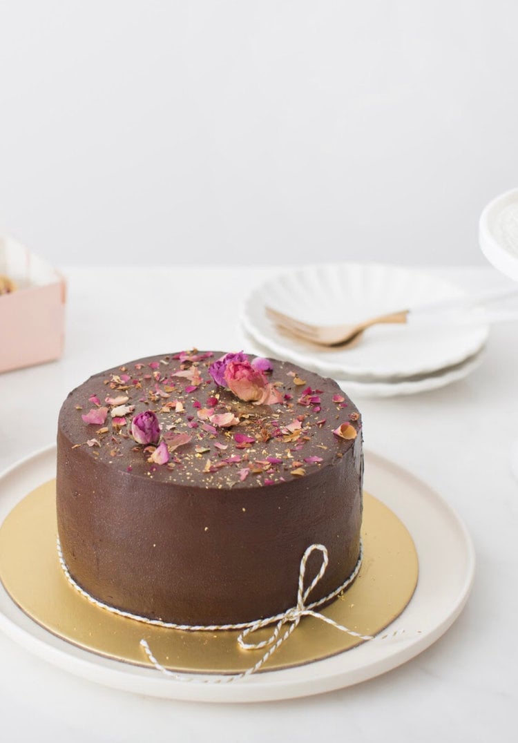 Midnight™ Grand Chocolate Cake from Róa - Vegan Product Reviews ...