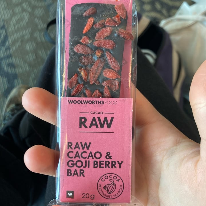 Woolworths Food Raw Cacao & Goji Berry Slab Review | abillion