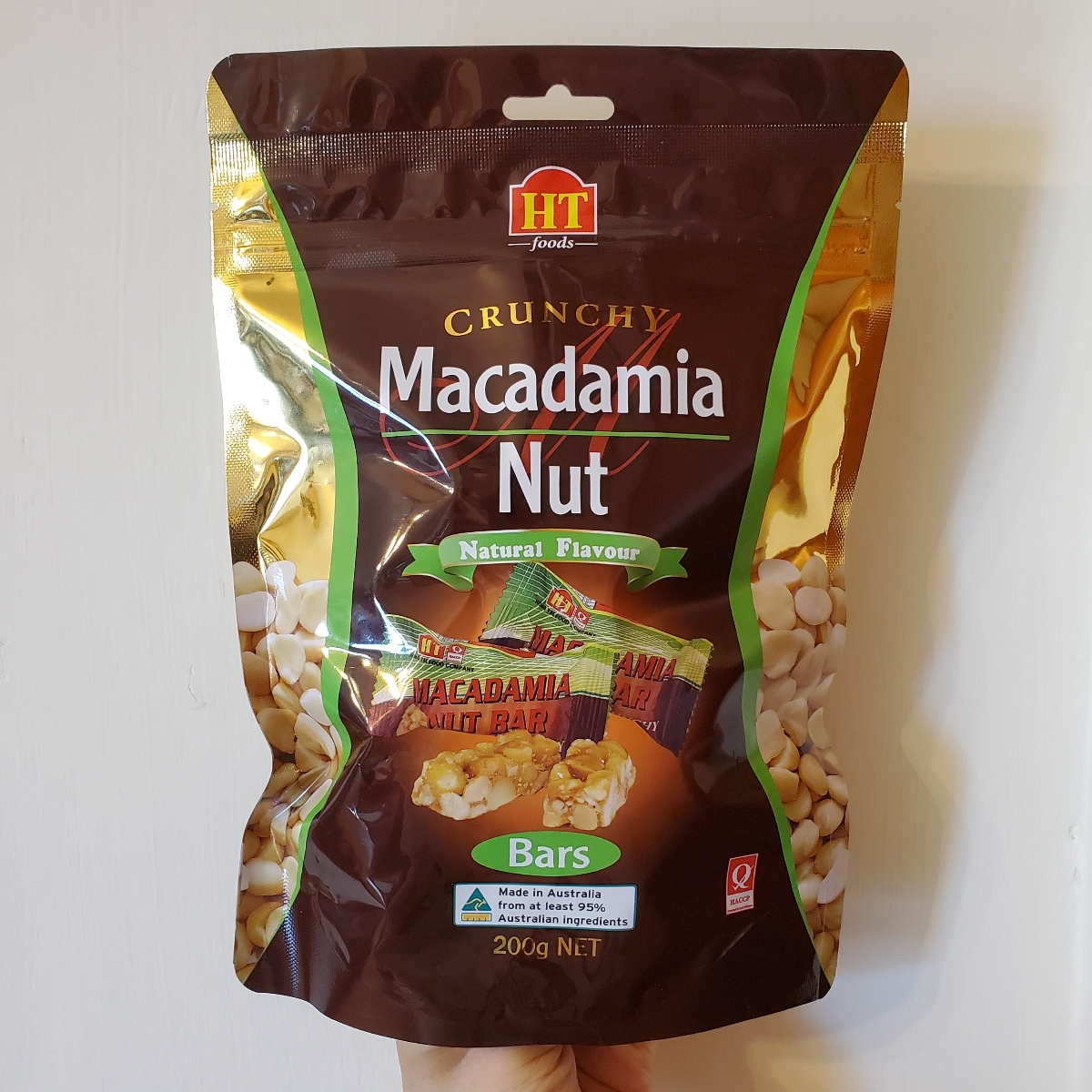 Crunchy Macadamia Nut Bars from HT Foods - Vegan Product Reviews ...