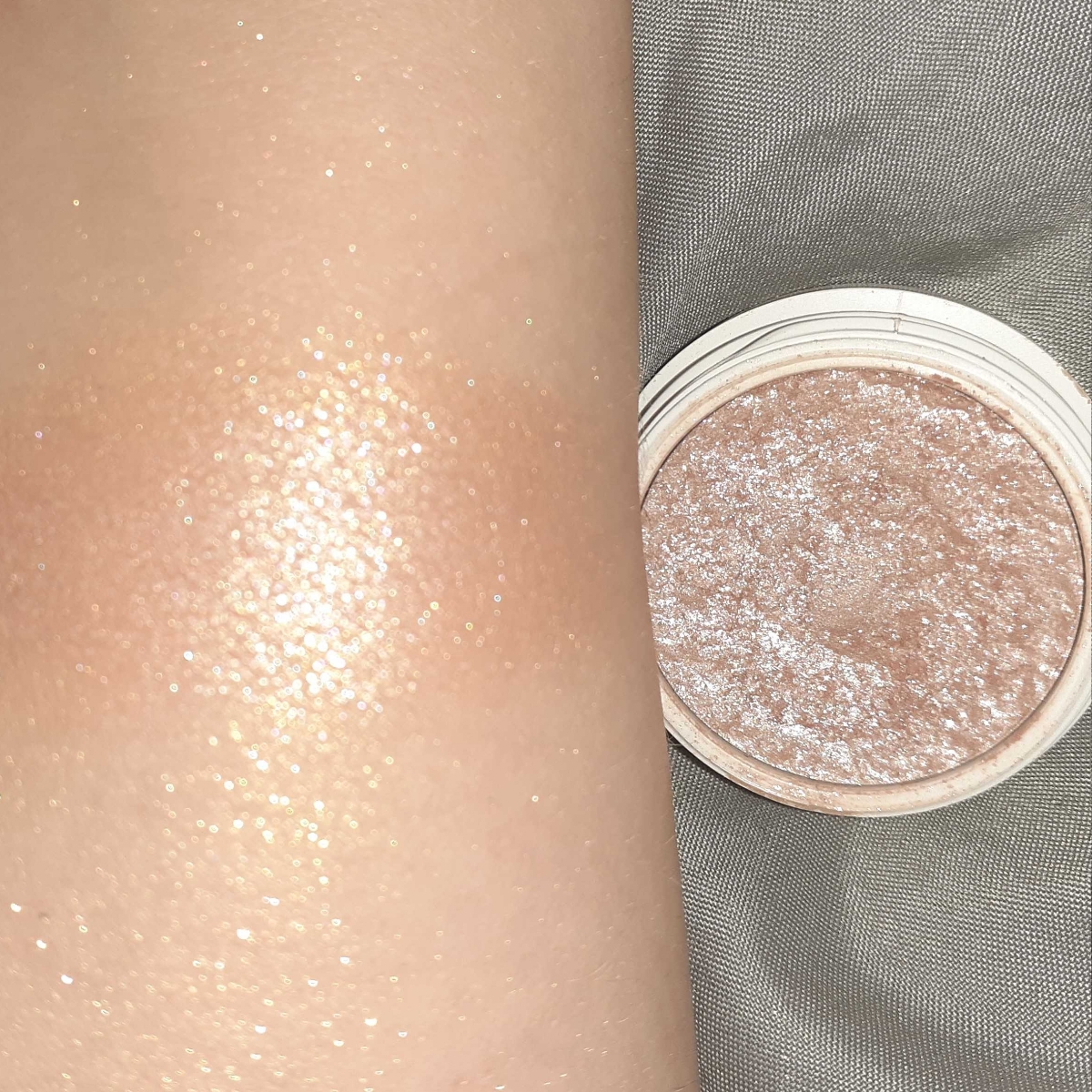 Colourpop Frog Super Shock Shadow Reviews | abillion Colourpop Frog Super Shock Shadow Reviews | abillion