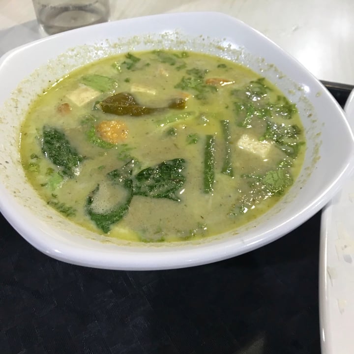Yusof Ishak House Queenstown, Singapore Green Curry Review | abillion