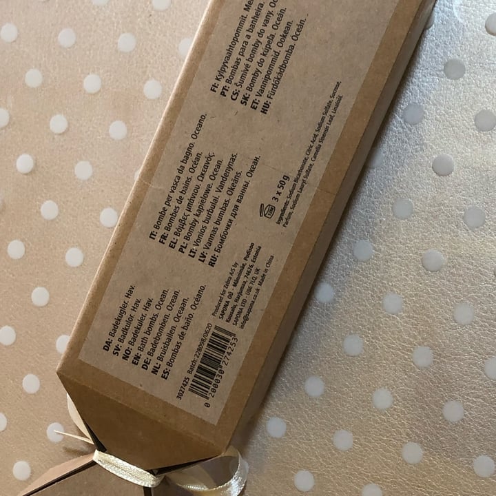 Flying Tiger Bath bomb Review | abillion