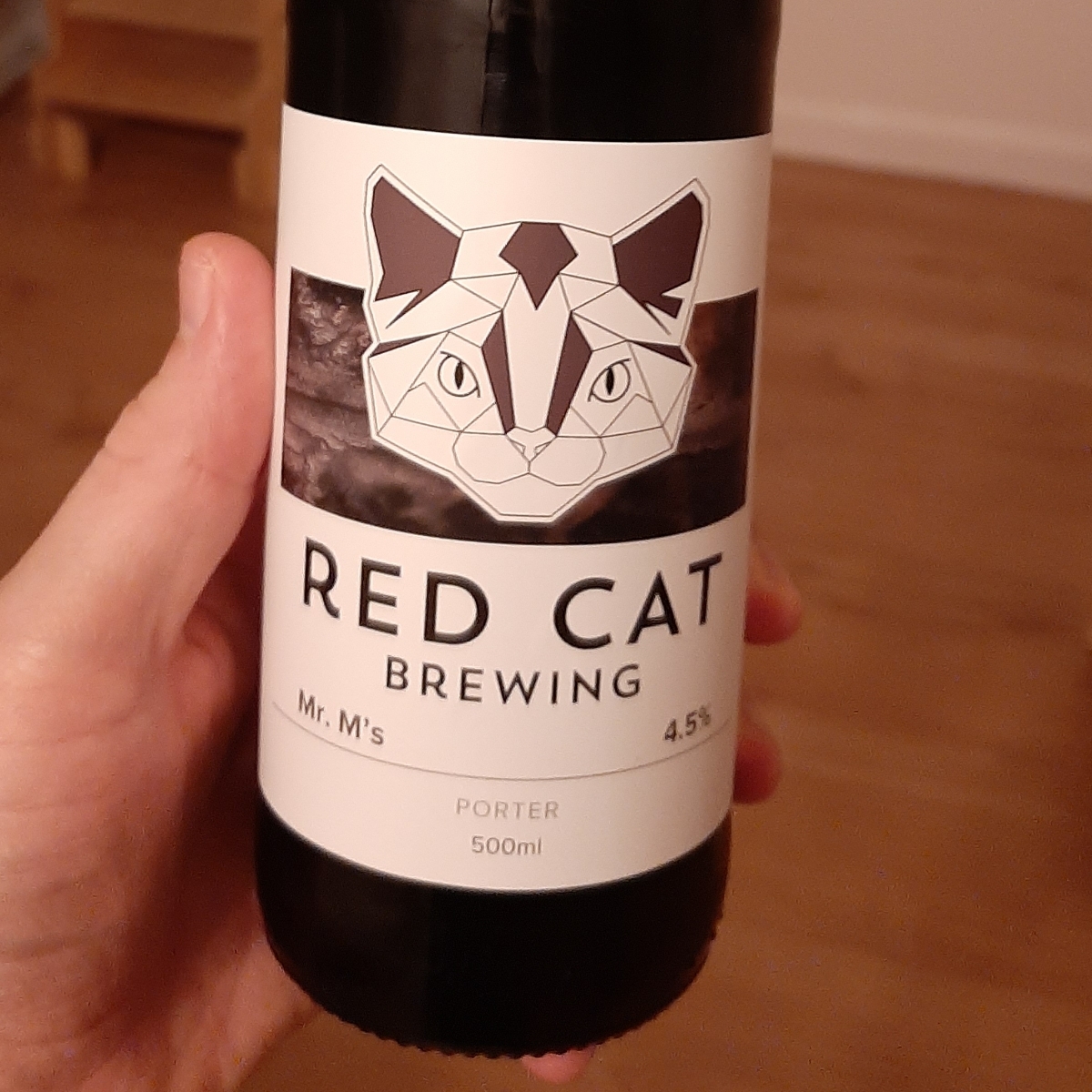 Red cat brewing Mr. M's PORTER Reviews | abillion