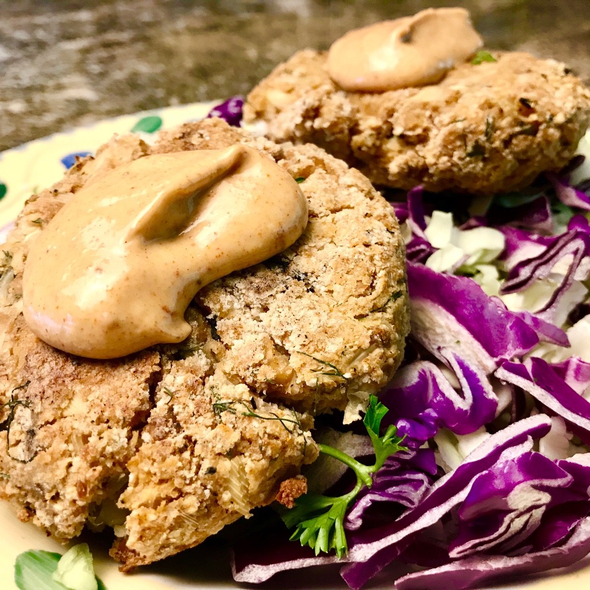 Jumbo Lump Crab Cakes from Plant Based Papi - Vegan Product Reviews ...