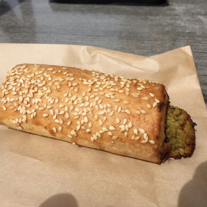 Duncan Garage Cafe & Bakery Duncan, Canada Vegan falafel roll Review ...