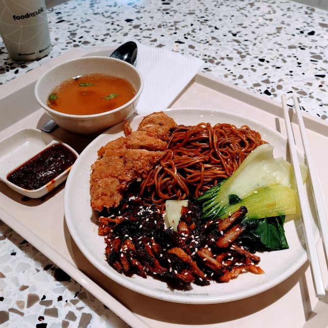 Hakka Pan Mee at Food Republic @ Pavilion Kuala Lumpur - Review by ...